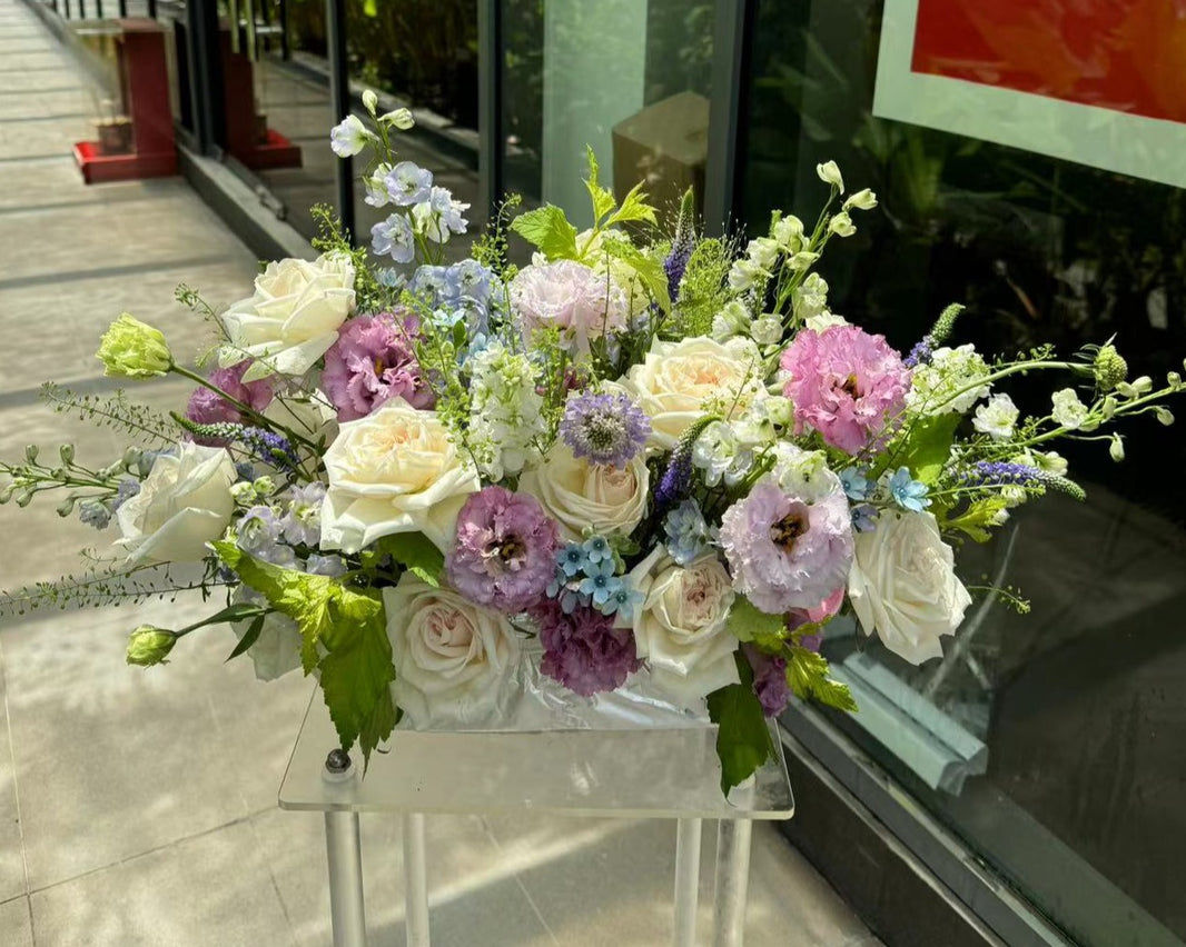 Floral Form Arrangement – Floral Singapore